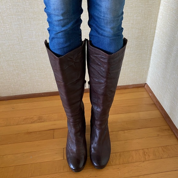 Frye | Shoes | Frye Carson Heel Tab Boots | Poshmark